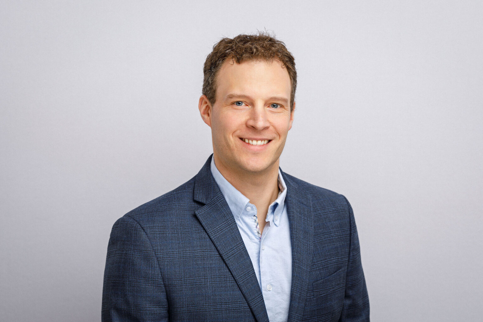 Leadership - MaxTech Inc